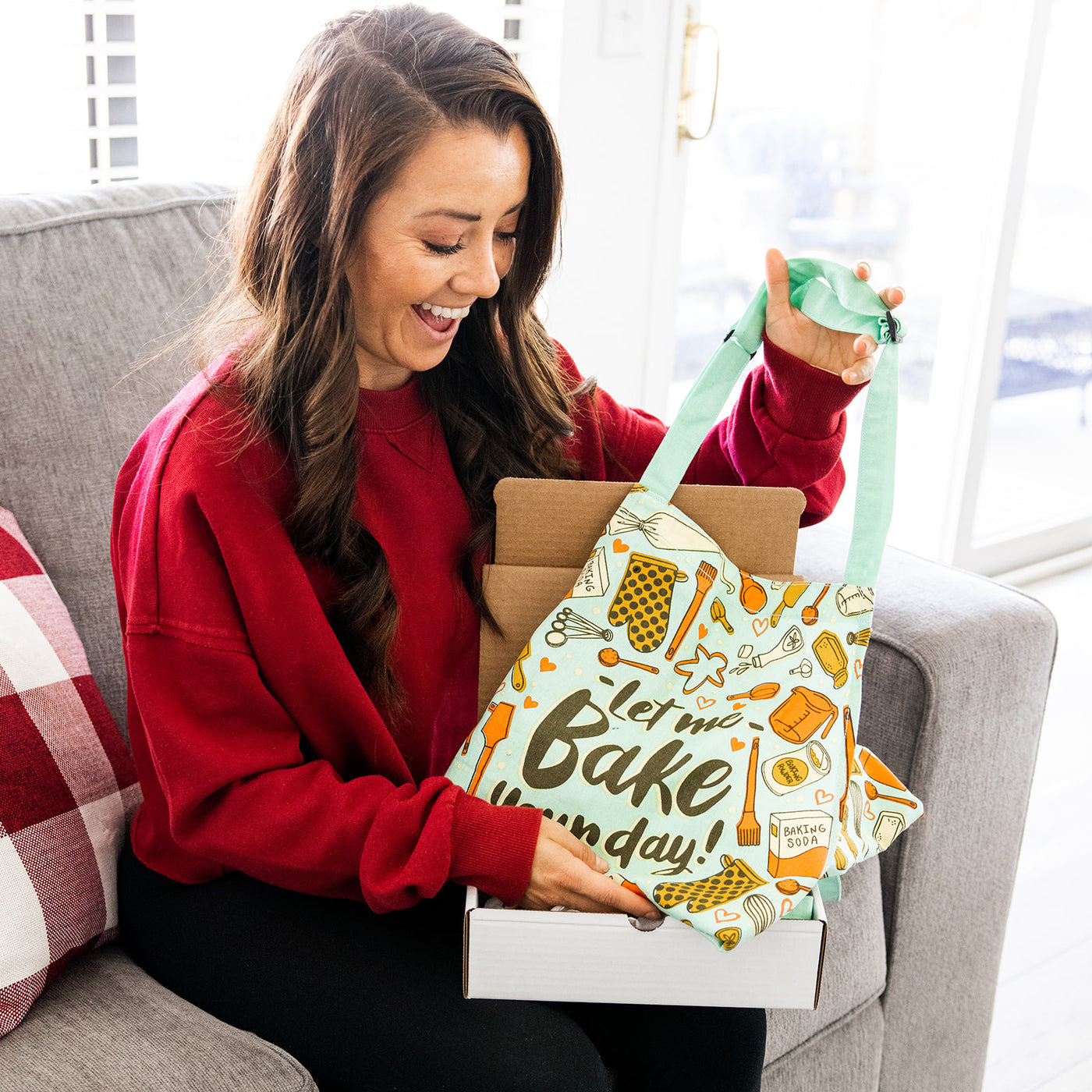 Lavley - "Let Me Bake Your Day" Funny Baking Apron With Pockets